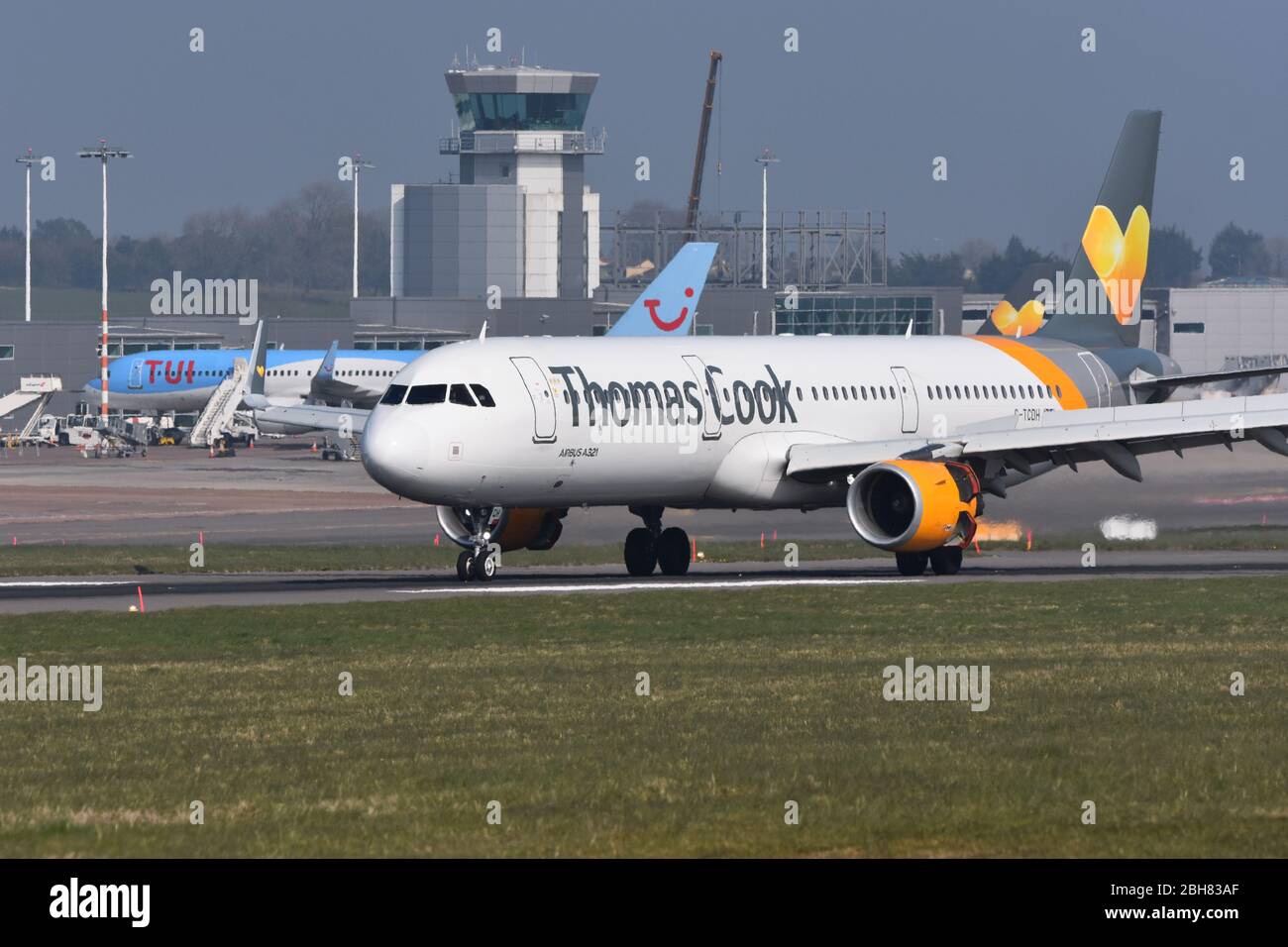 A321 200 thomas cook hi-res stock photography and images - Alamy