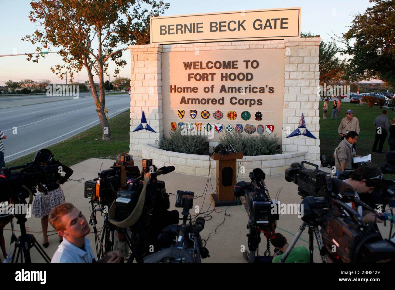 Killeen, Texas USA, November 5, 2009: TV news crews converge outside ...