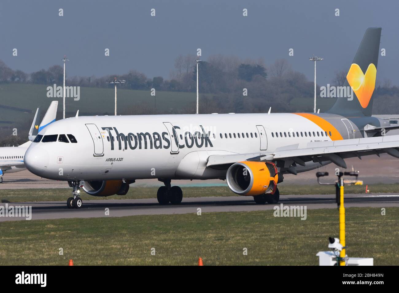 Images of thomas cook aeroplanes hi-res stock photography and images ...