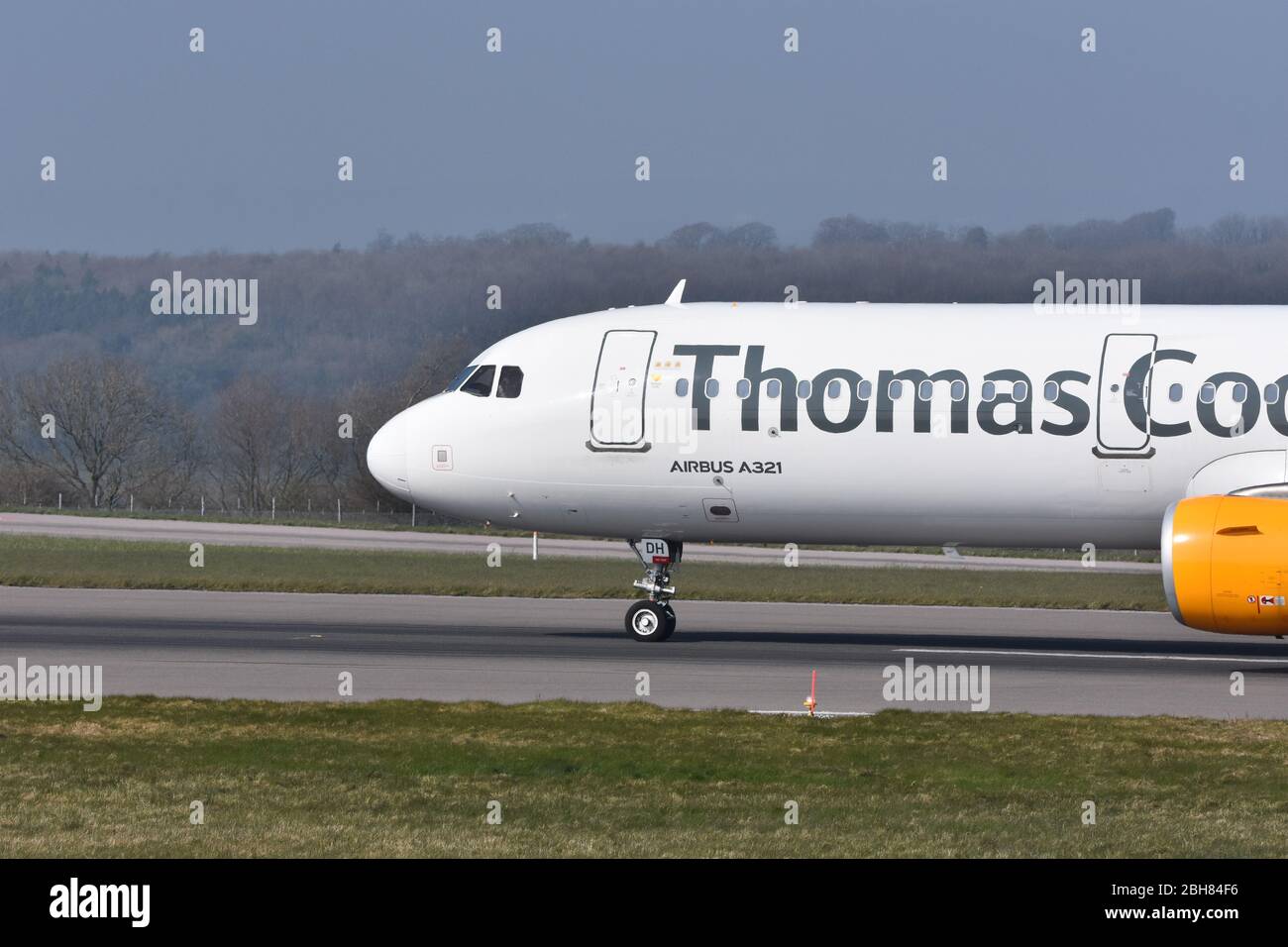 Thomas cook airbus a321 200 hi-res stock photography and images - Alamy