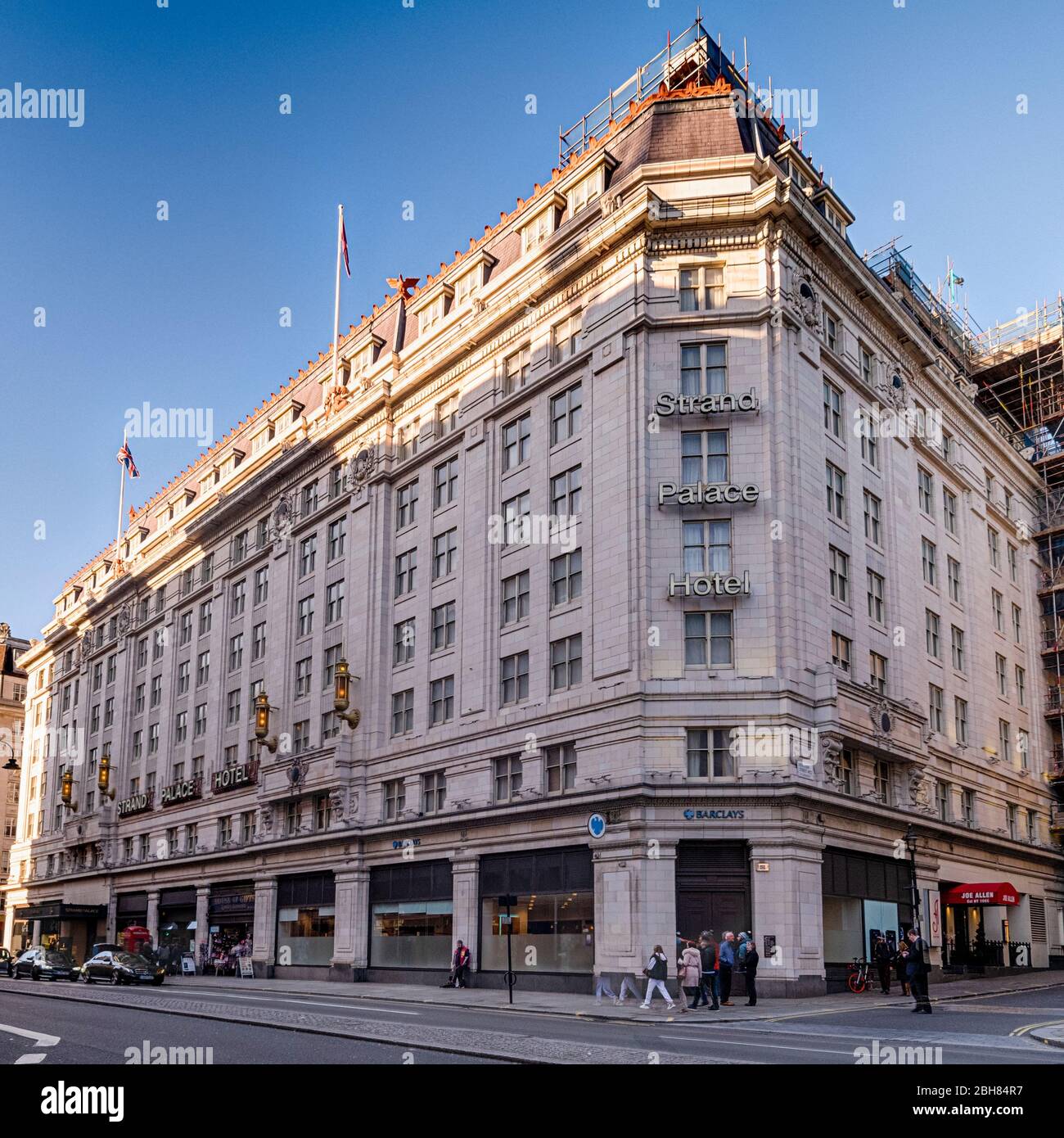1920s art deco hotel hi-res stock photography and images - Alamy