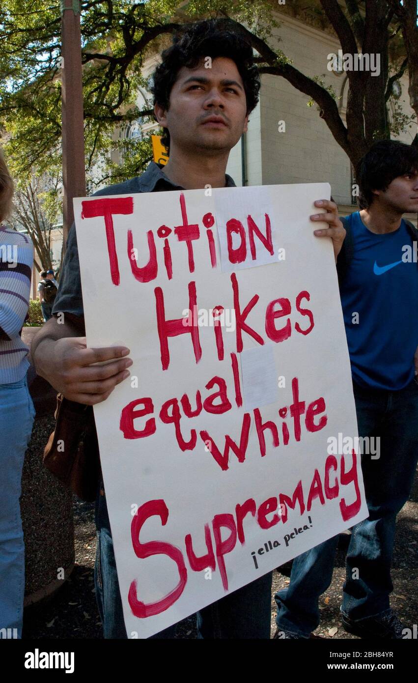 Austin, Texas USA, March 4th, 2010: Students and faculty at the ...