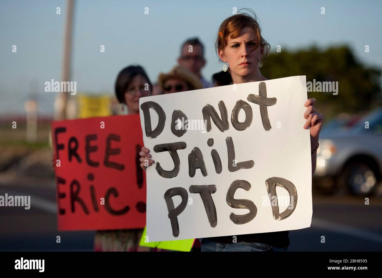 Fort Hood Texas USA, March 31 2010: Demonstrators protest the jailing ...