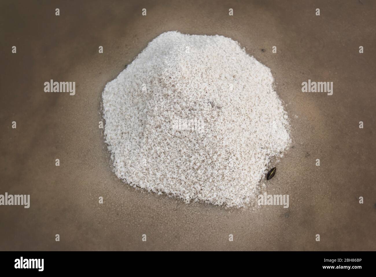 Traditional warehouse pure salt hi-res stock photography and images - Alamy