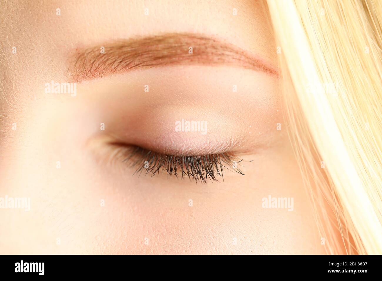 Closed eye hi-res stock photography and images - Alamy