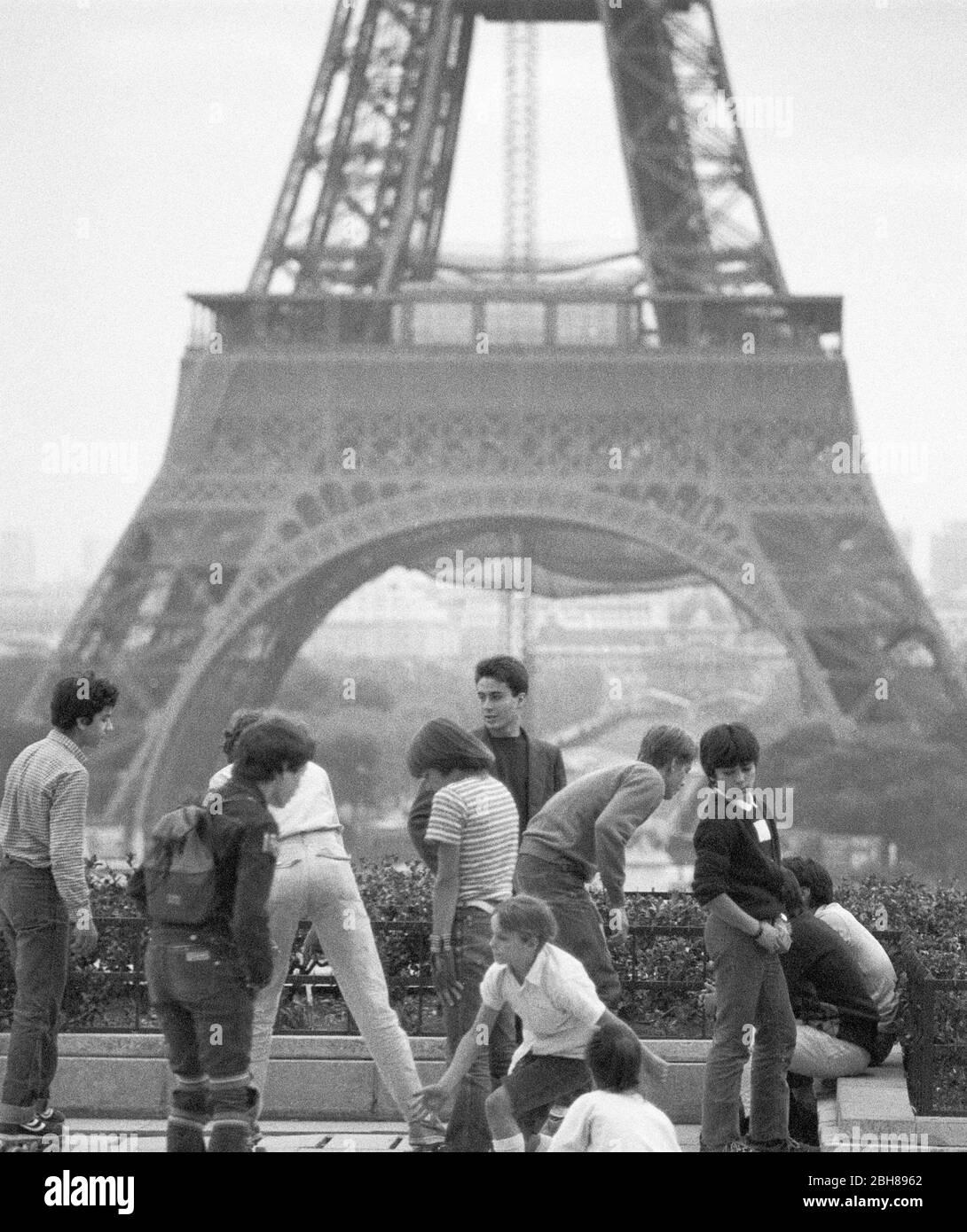 1983 paris roller skating Black and White Stock Photos & Images - Alamy