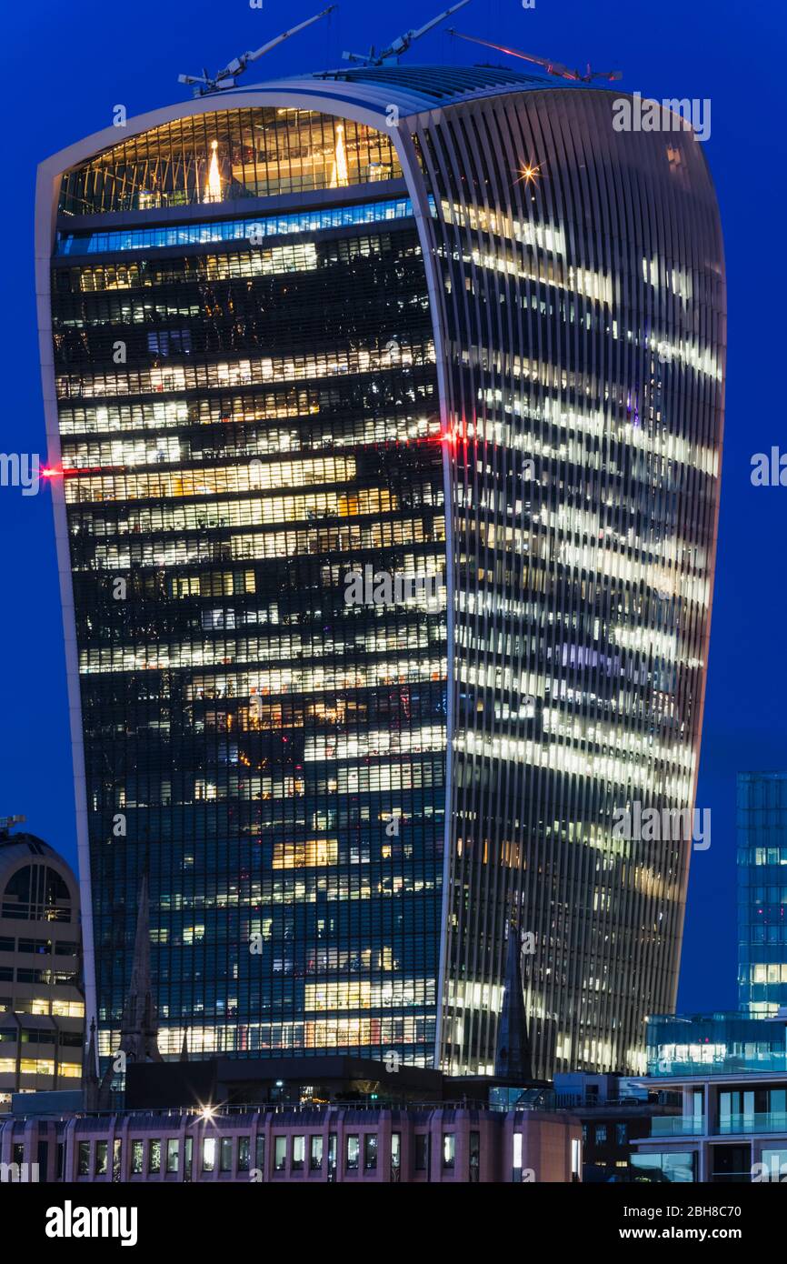 Walkie talkie building 20 fenchurch hi-res stock photography and images ...