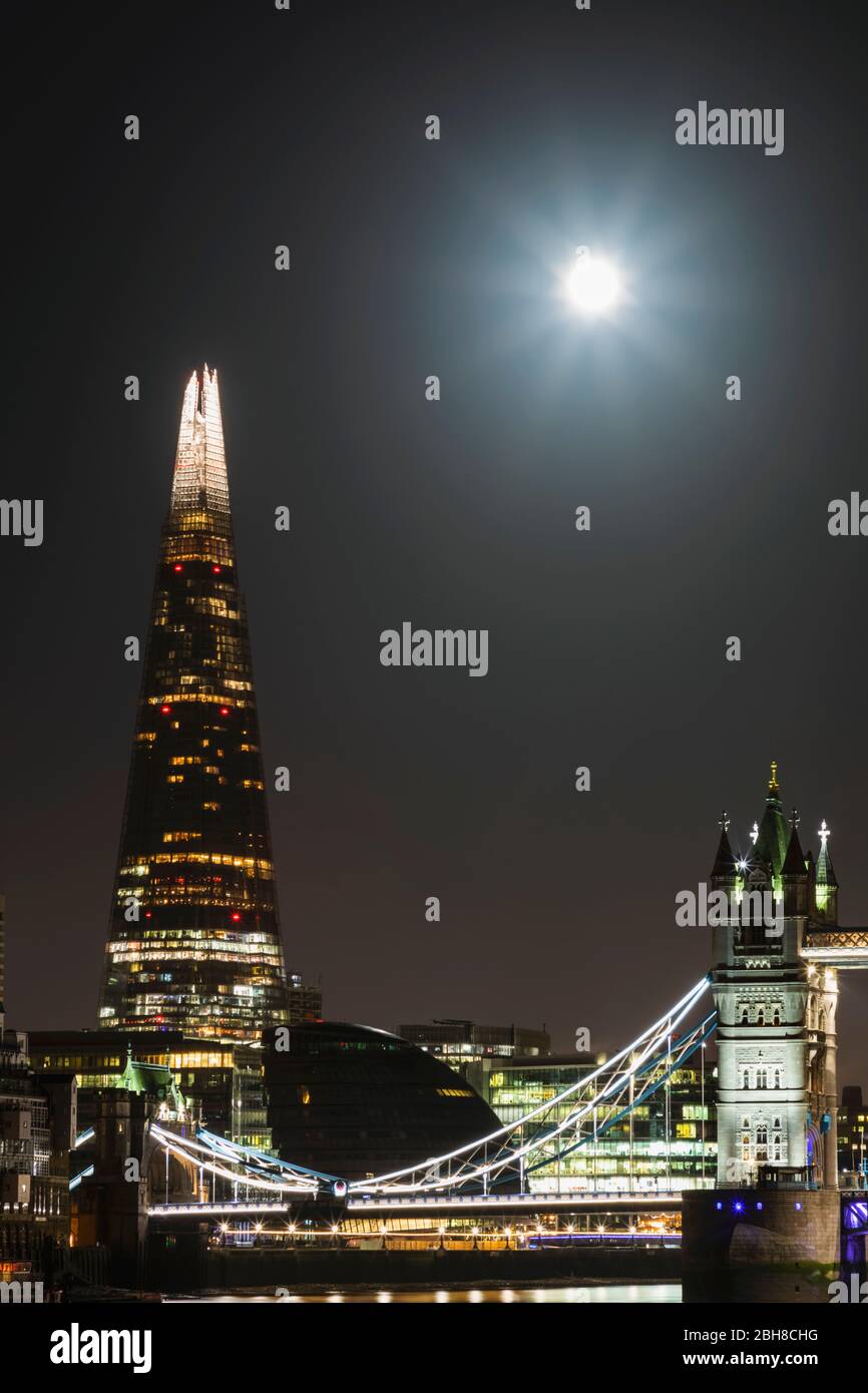 London england tower bridge shard hi-res stock photography and images ...