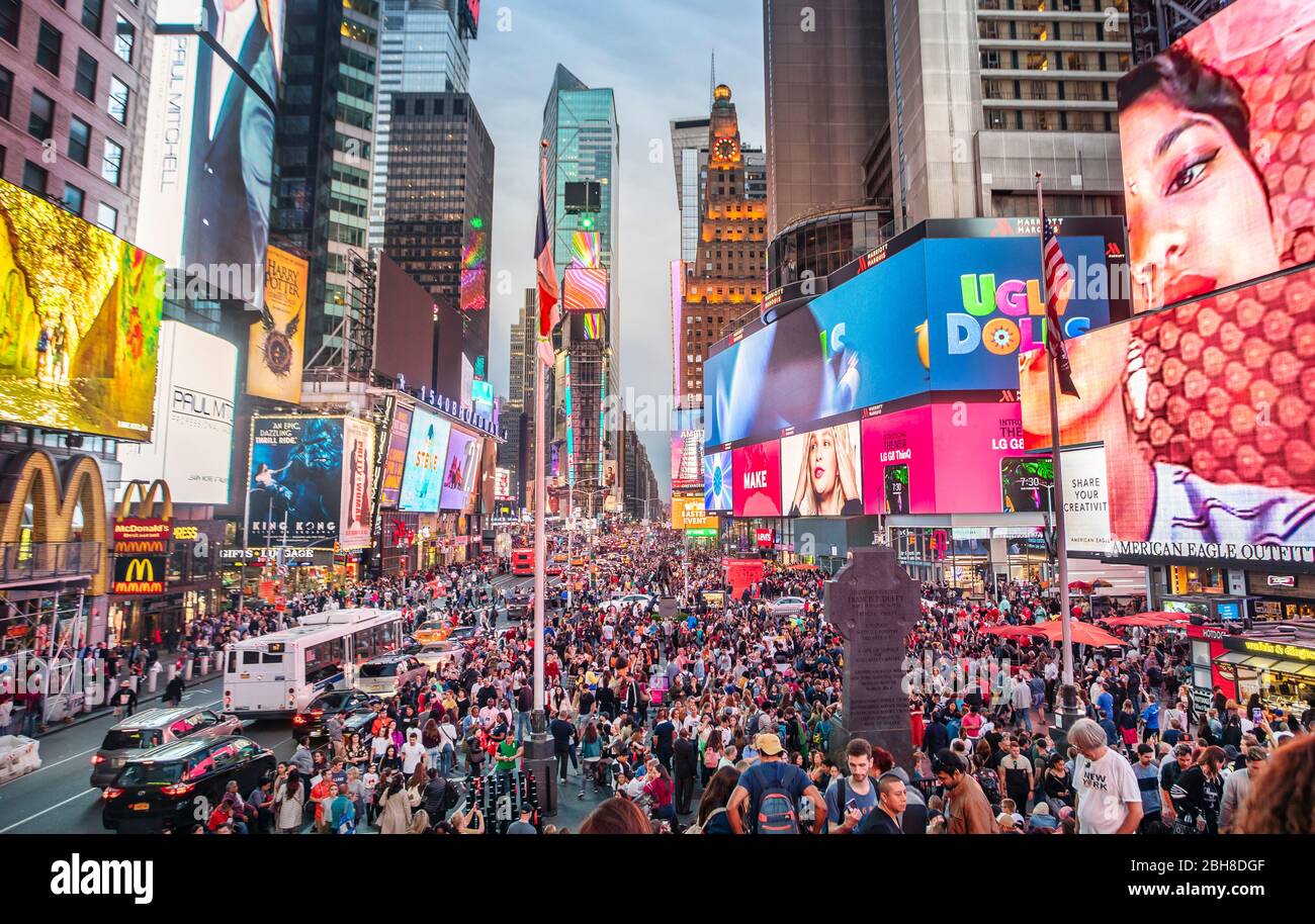 USA, New York City, Manhattan, Times Square Stock Photo - Alamy