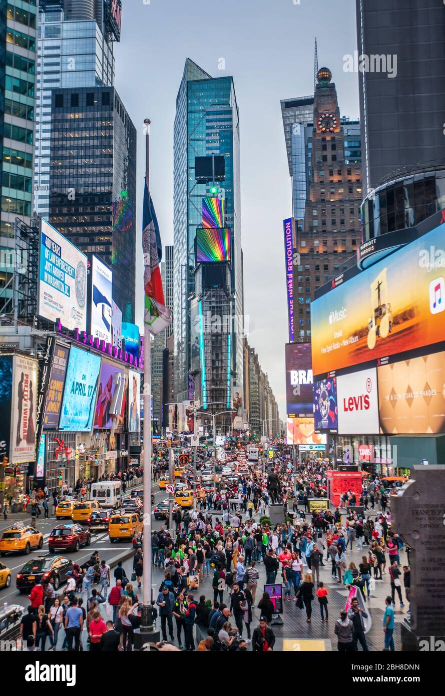 USA, New York City, Manhattan, Times Square Stock Photo - Alamy