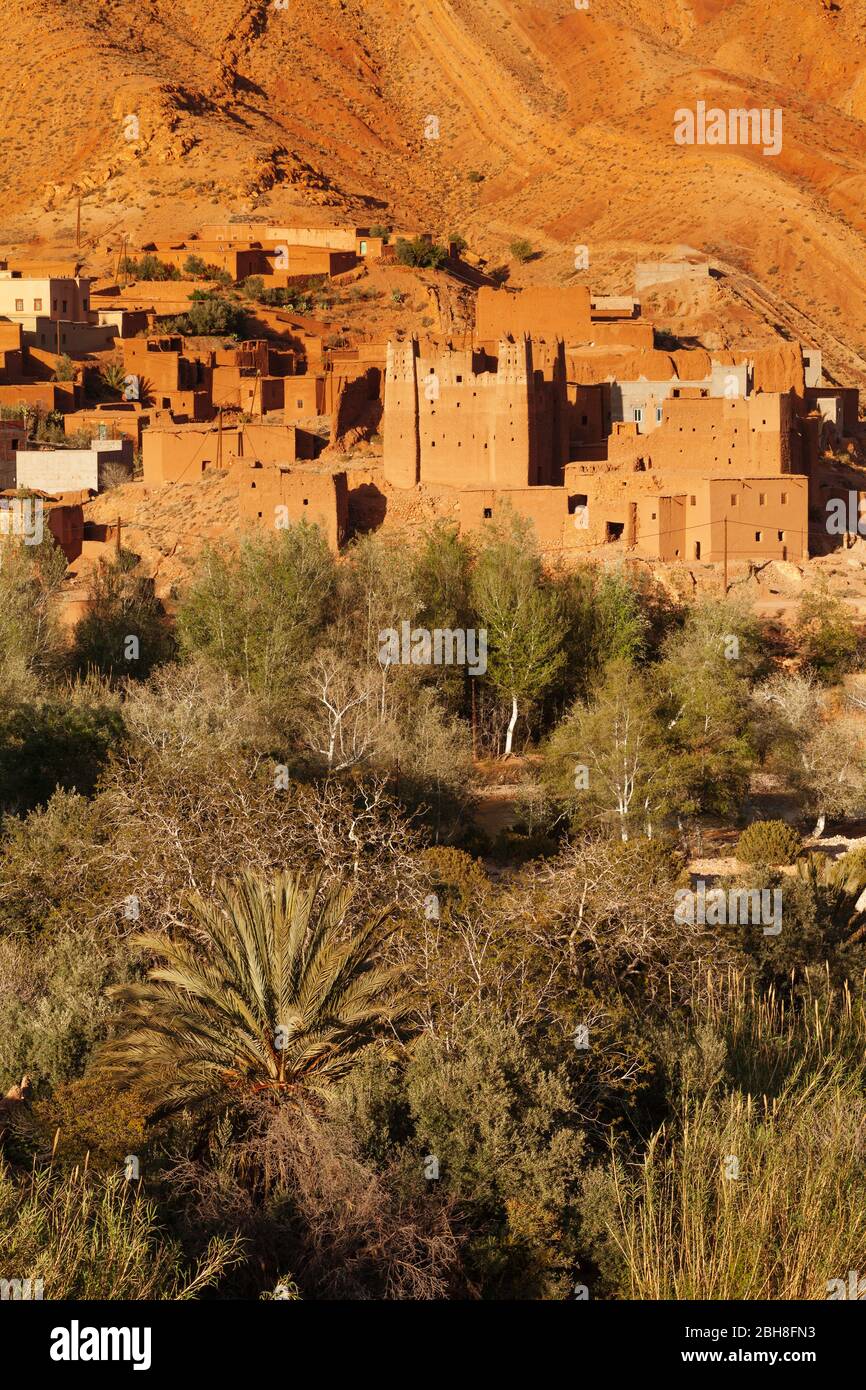 Kasbah in Ait Arbi, Dadestal, Kasbahs Road, Atlas, Morocco, Al-Magreb ...