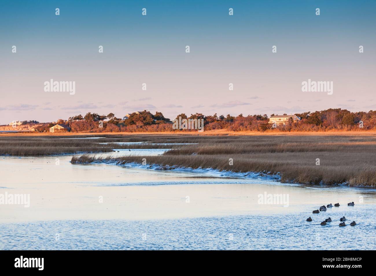 Harbor nantucket island hi-res stock photography and images - Alamy