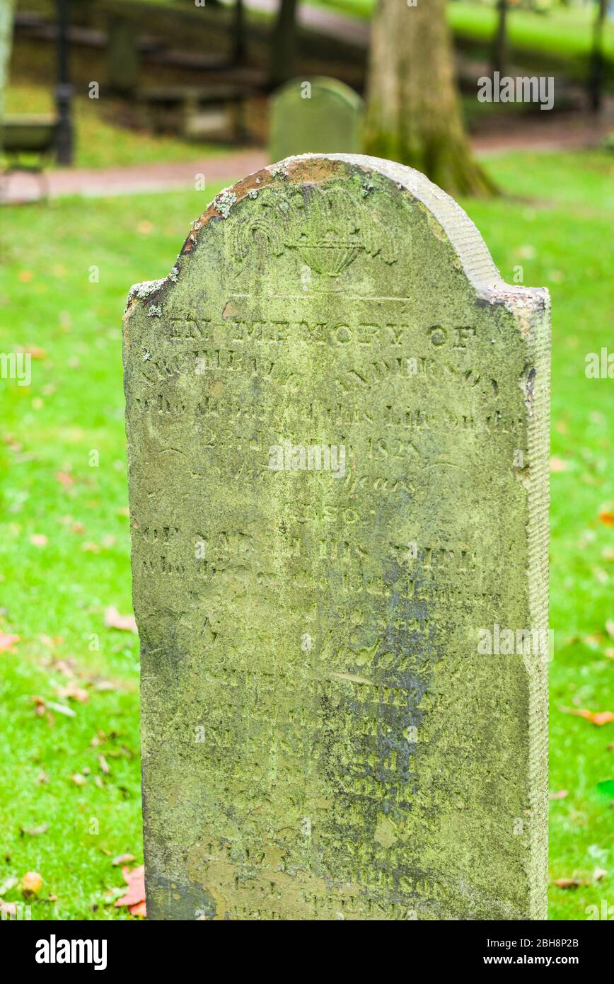 Loyalist burial ground cemetery hi-res stock photography and images - Alamy