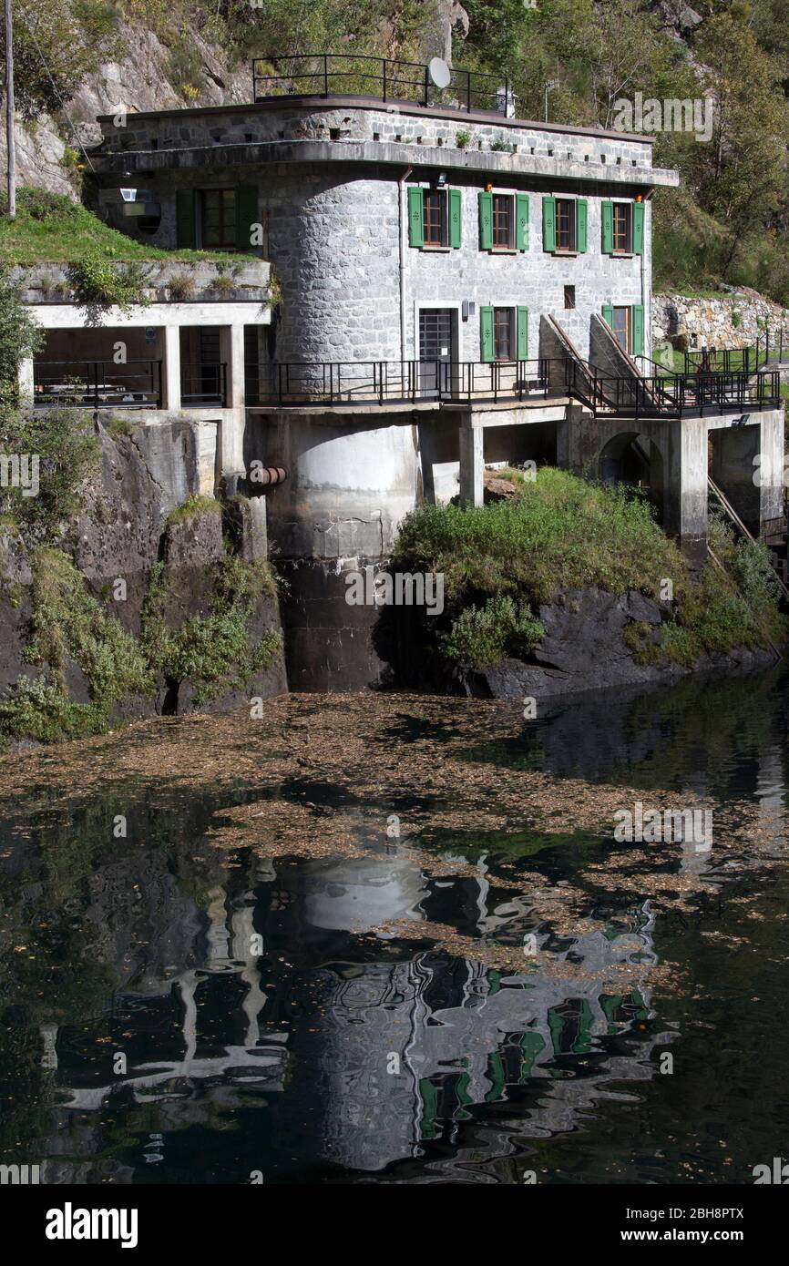 Verceia, Italy - October 5, 2019: Moledana dam view Stock Photo - Alamy