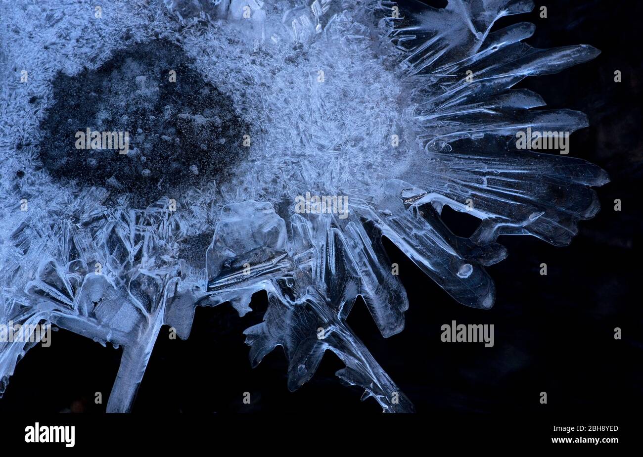 Ice structure on the edersee hi-res stock photography and images - Alamy