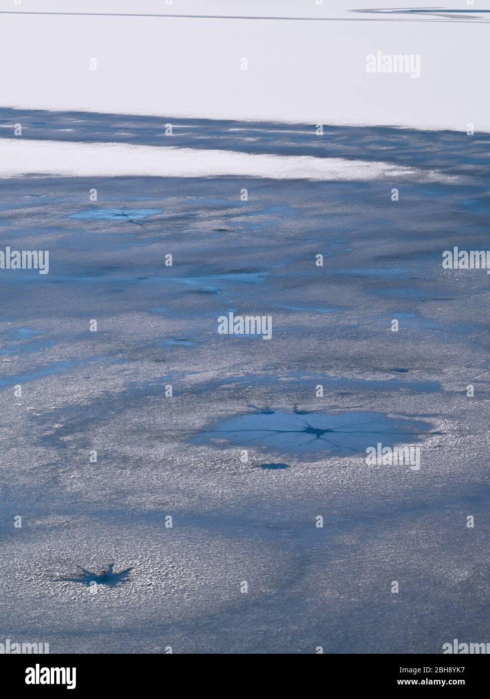 Ice structure on the edersee hi-res stock photography and images - Alamy