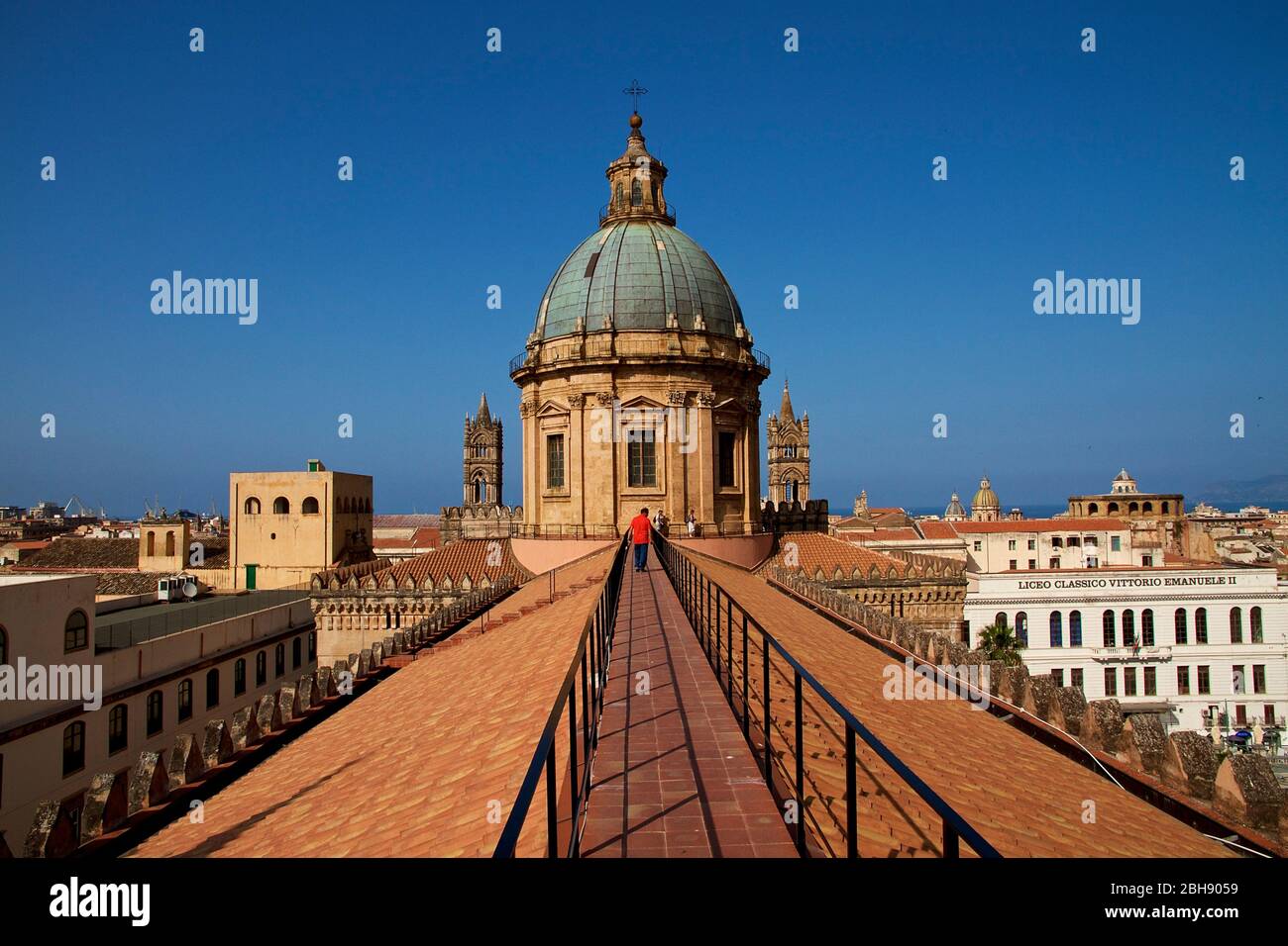 Palermo dome hi-res stock photography and images - Alamy