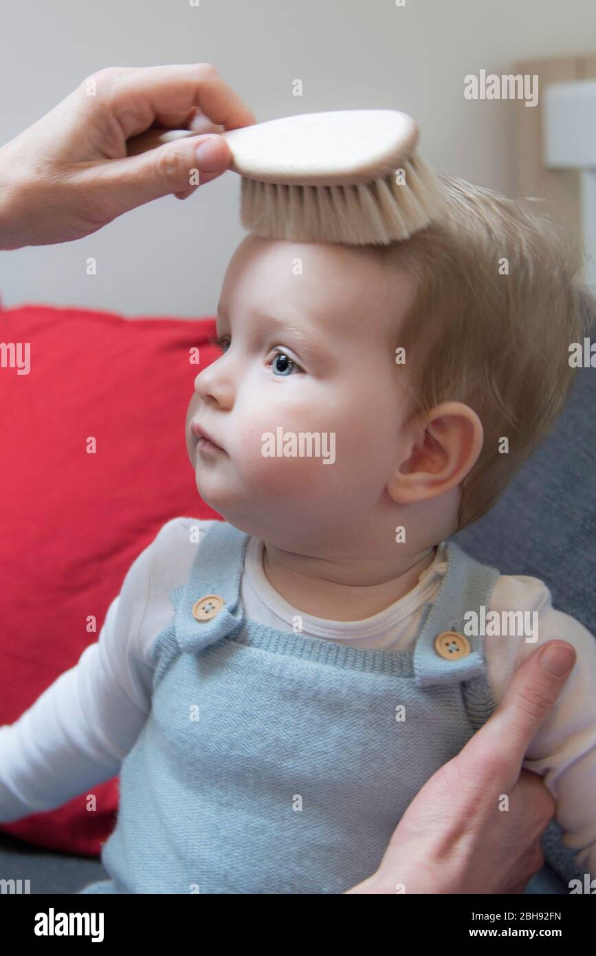Infant helping hi-res stock photography and images - Alamy