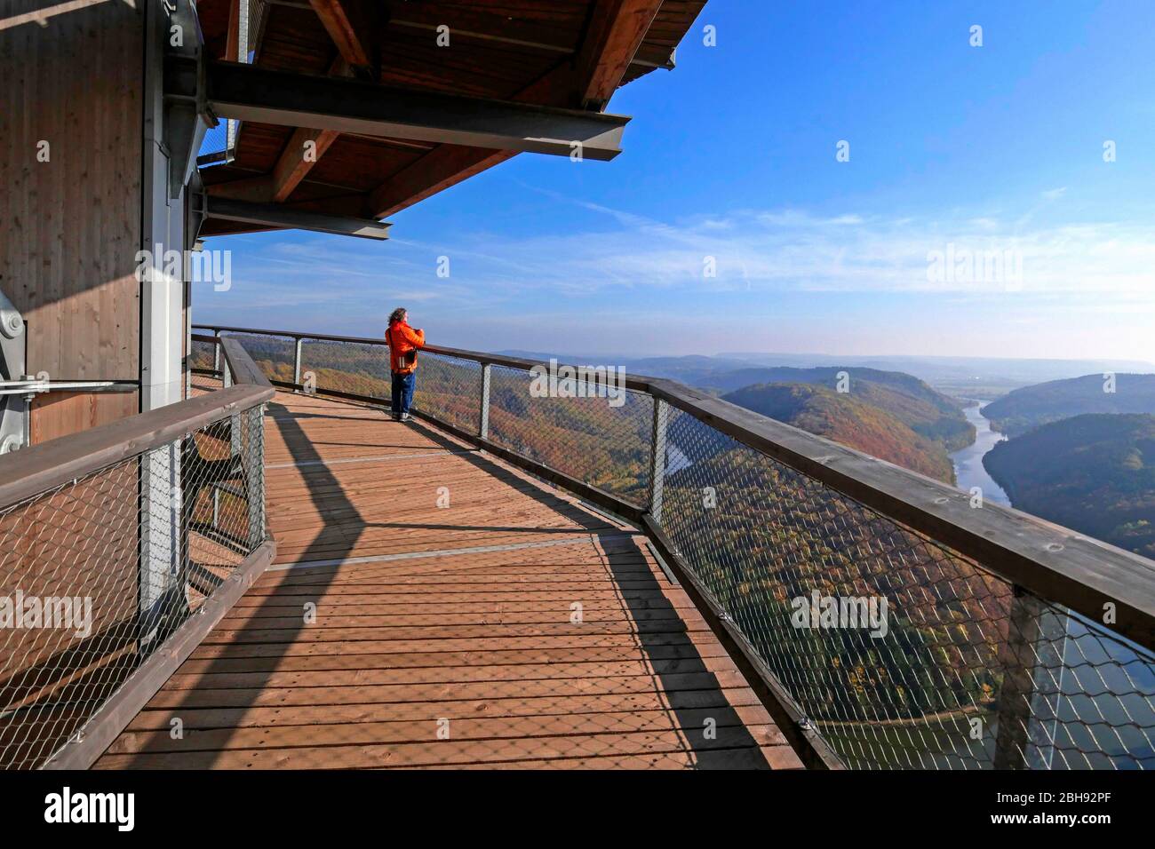 Bow river pathway hi-res stock photography and images - Alamy