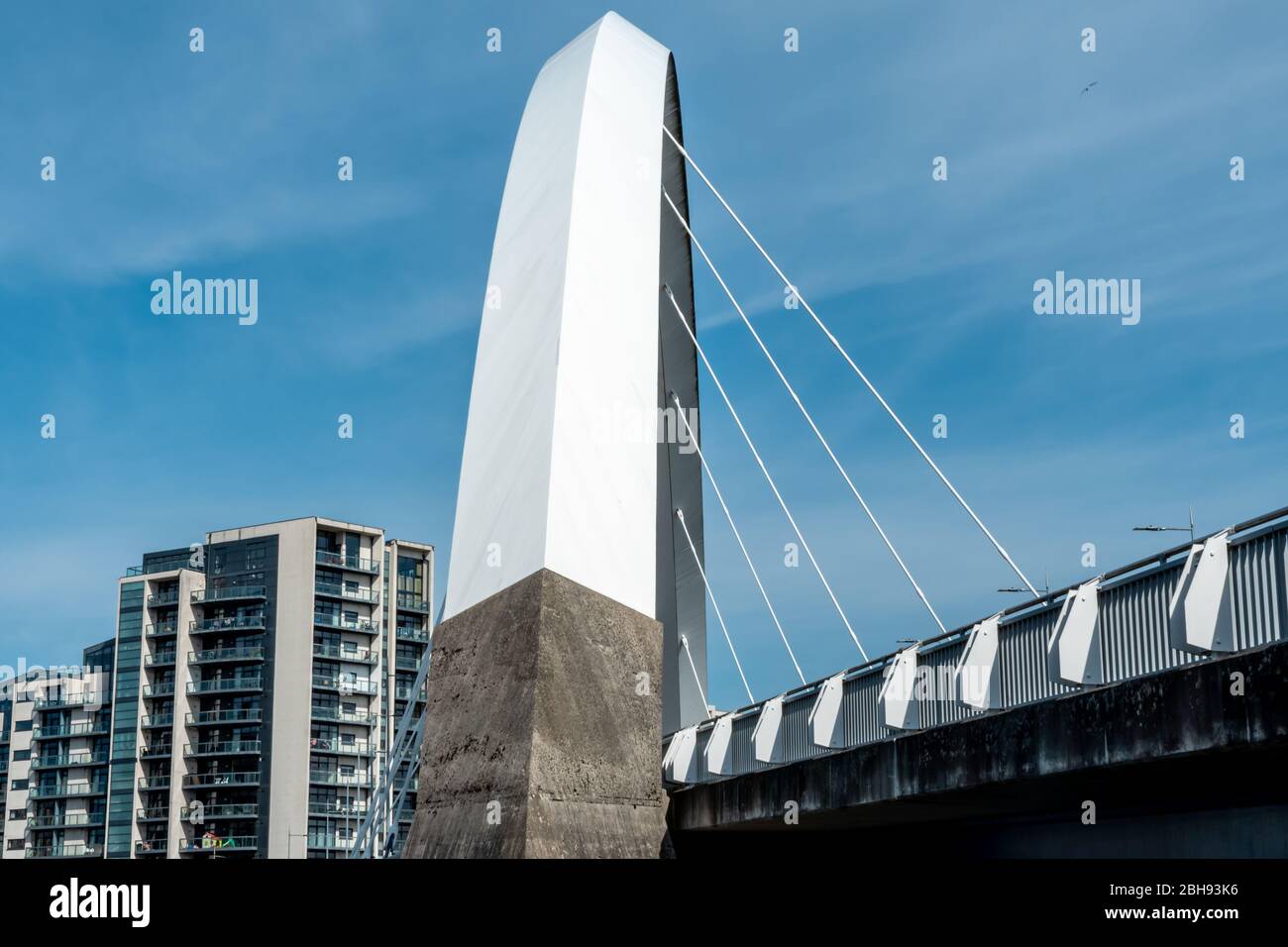 Squinty Bridge aka The Clyde Arc over the River Clyde in Glasgow ...