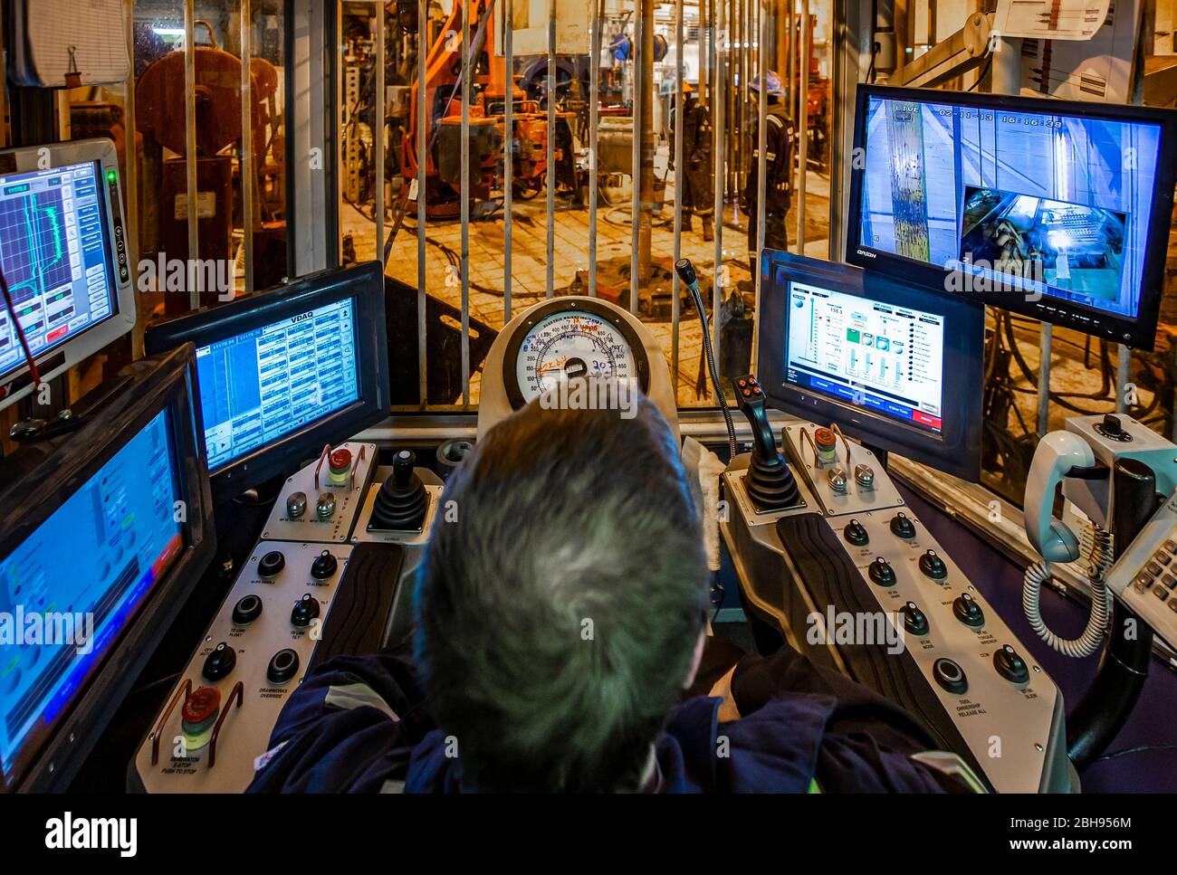 Oil rig drill floor hi-res stock photography and images - Alamy