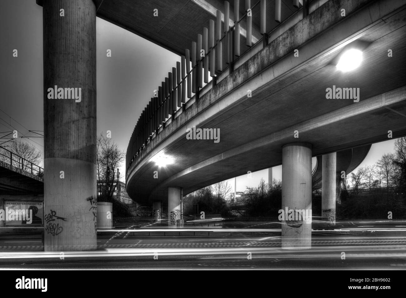 Bridge and elevated road at dusk, Bremen, Deutschland Stock Photo - Alamy