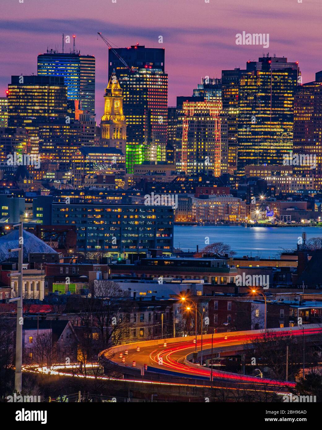 City light buildings hi-res stock photography and images - Alamy