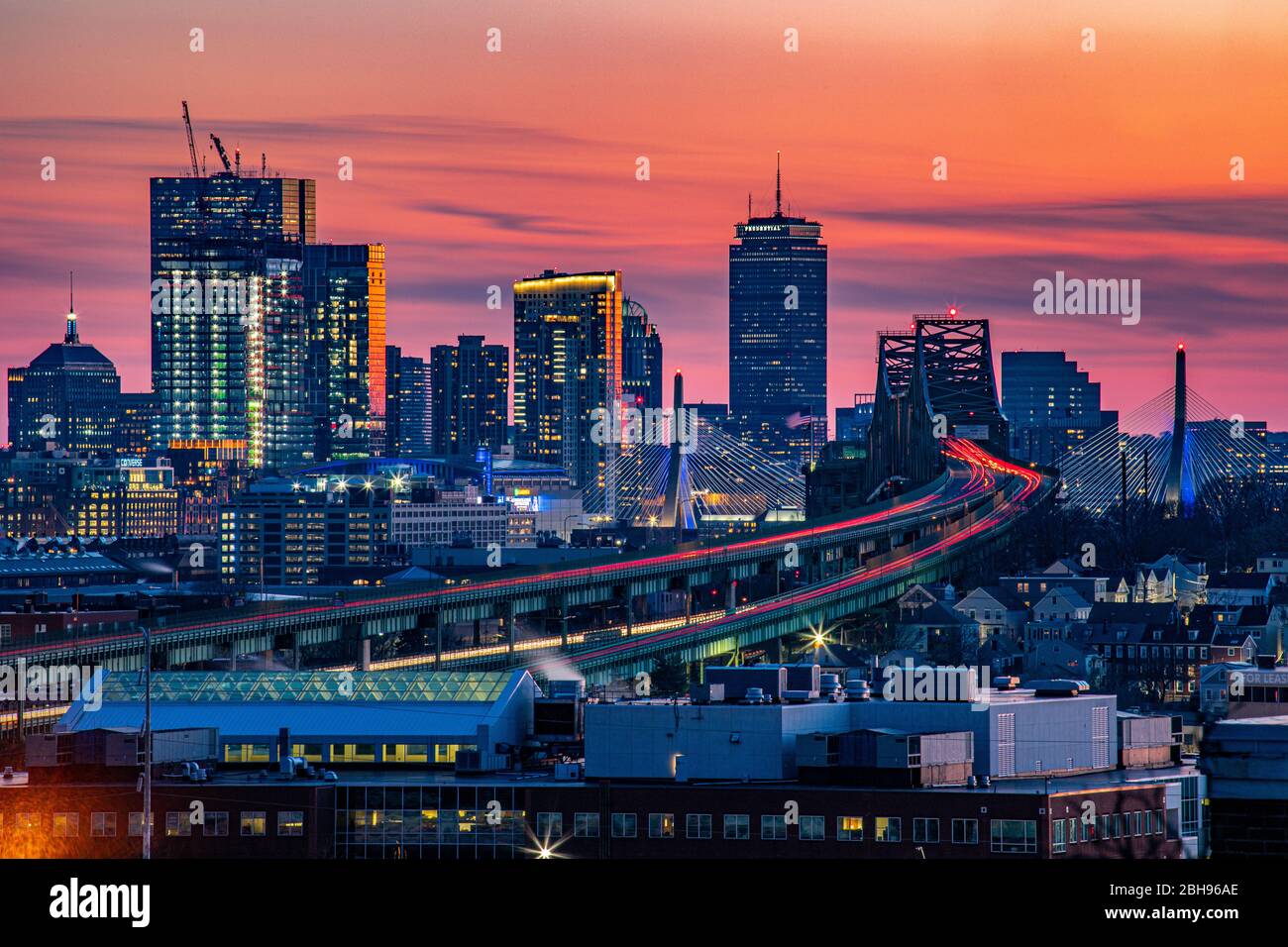 Long exposure city hi-res stock photography and images - Alamy