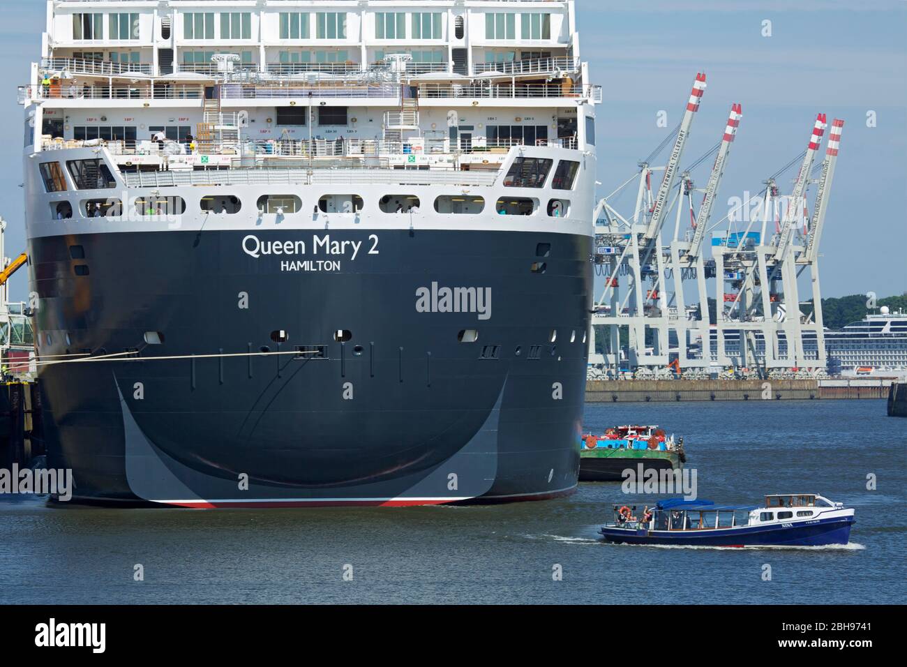 Cunard Container Ship High Resolution Stock Photography and Images - Alamy