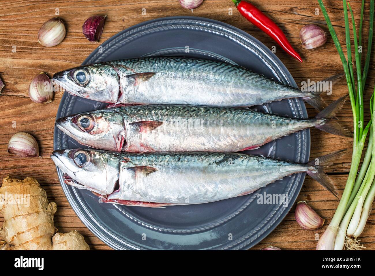 Headless fish hi-res stock photography and images - Alamy