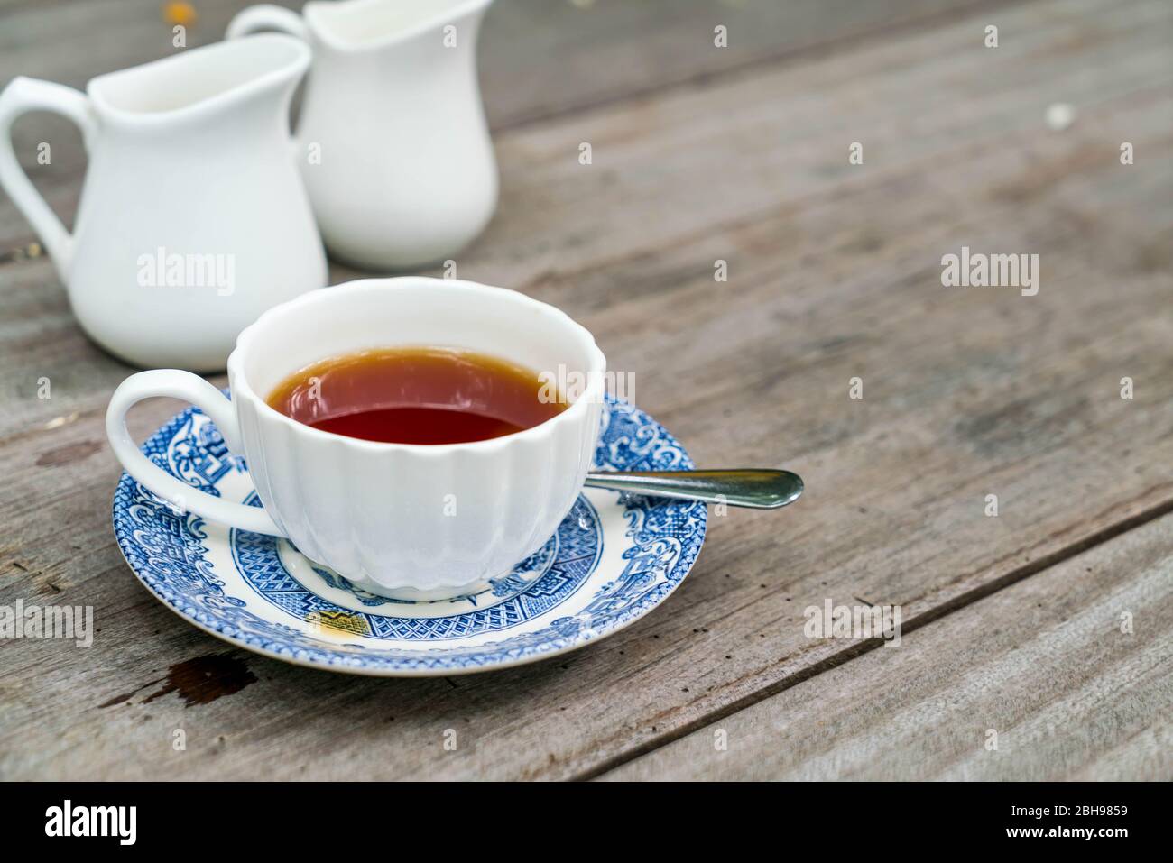 Decorated tea table hi-res stock photography and images - Alamy