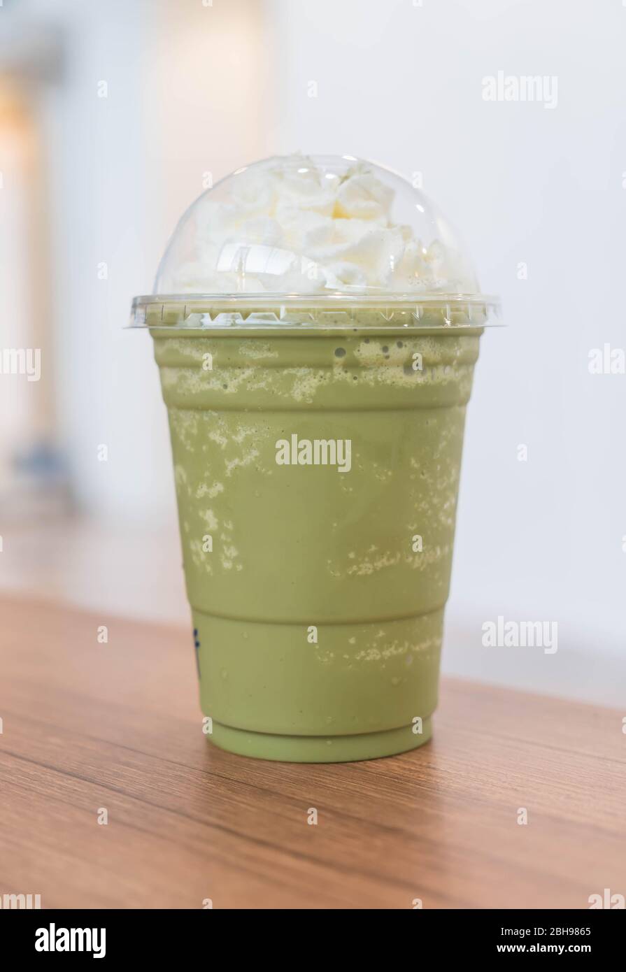 Matcha frappe hi-res stock photography and images - Alamy