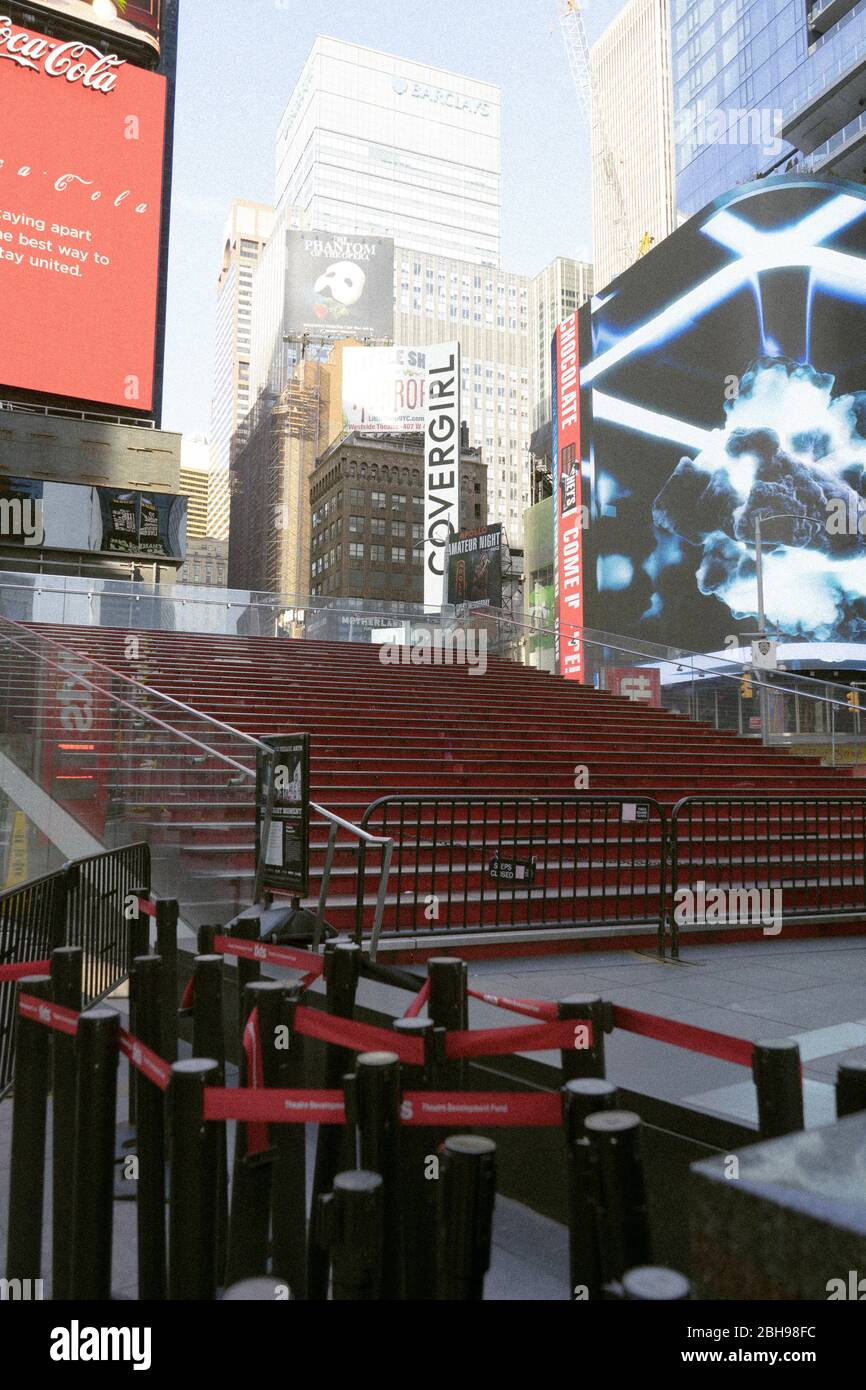 Times square red steps hi-res stock photography and images - Alamy