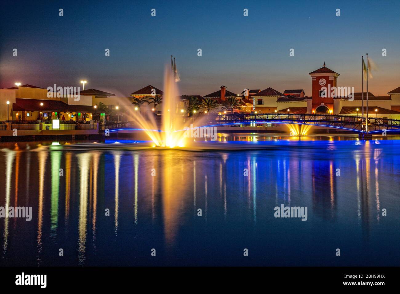 Town and Country Shopping Mall, fountain, dusk, Miami, Florida, USA ...