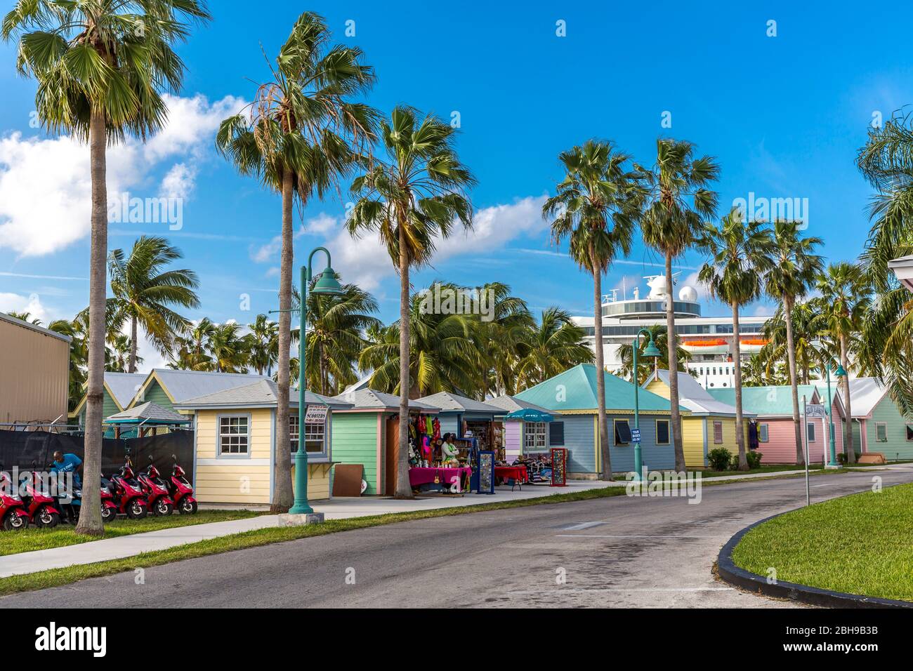 Straw market freeport bahamas hi-res stock photography and images - Alamy