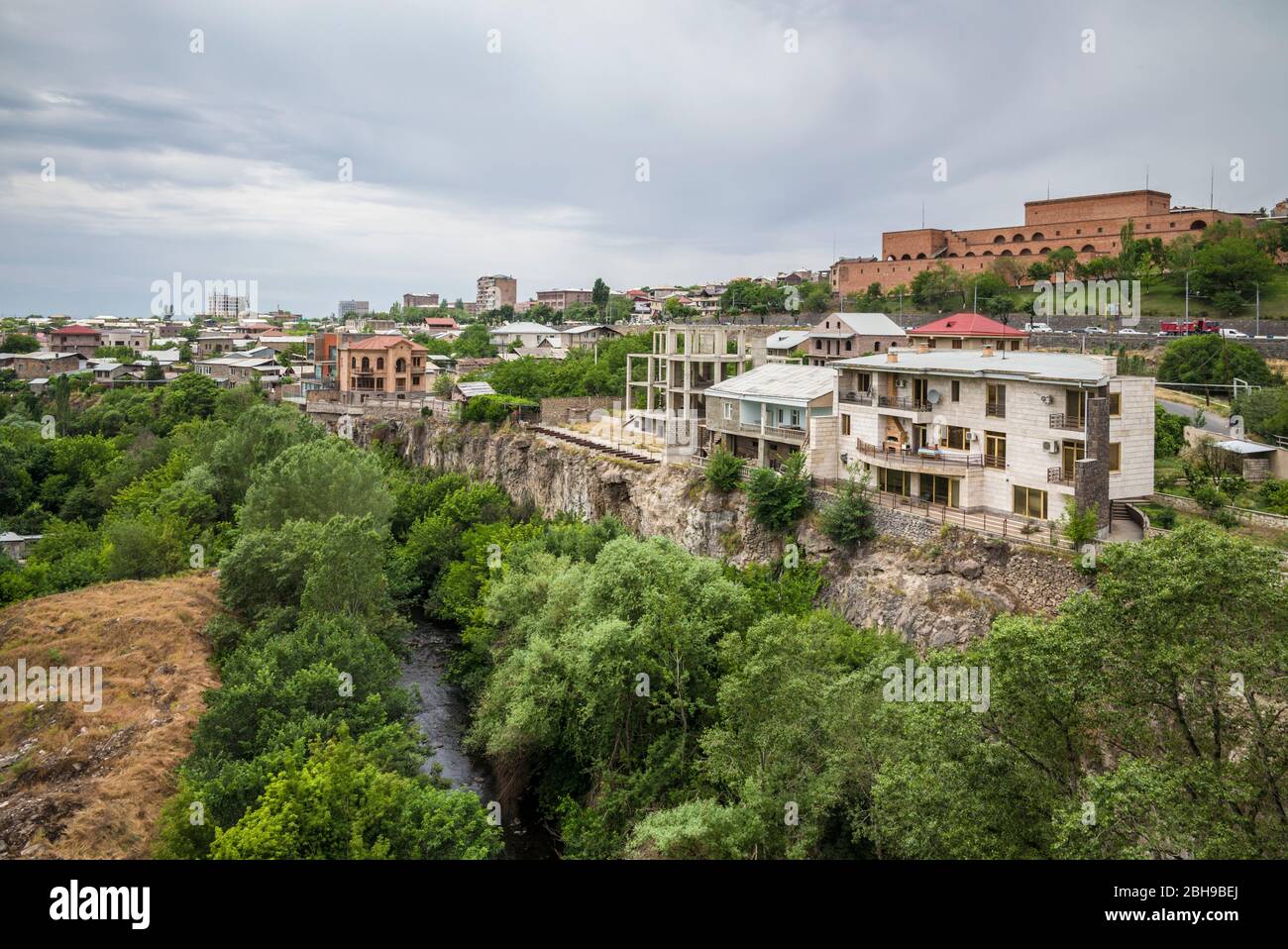 Yerevan bridge hi-res stock photography and images - Alamy