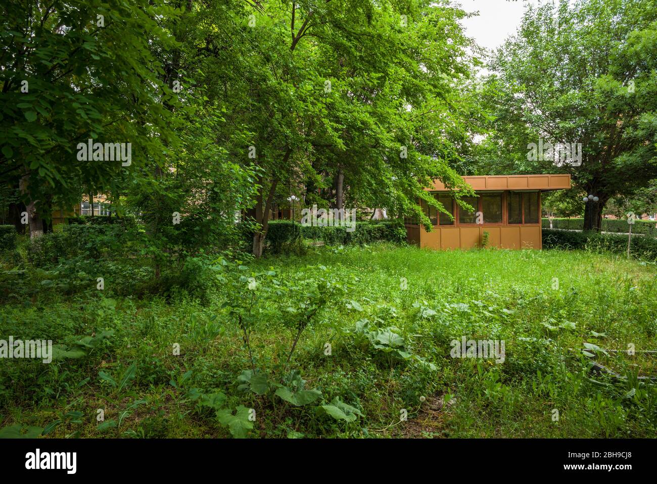 Armenia, Yeghegnadzor, Mikoyan Park, overgrown park stand Stock Photo ...