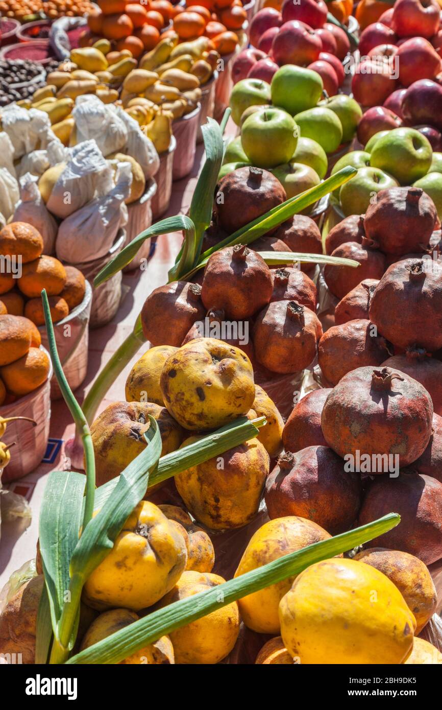 Azerbaijan, Vandam, fruit market Stock Photo - Alamy