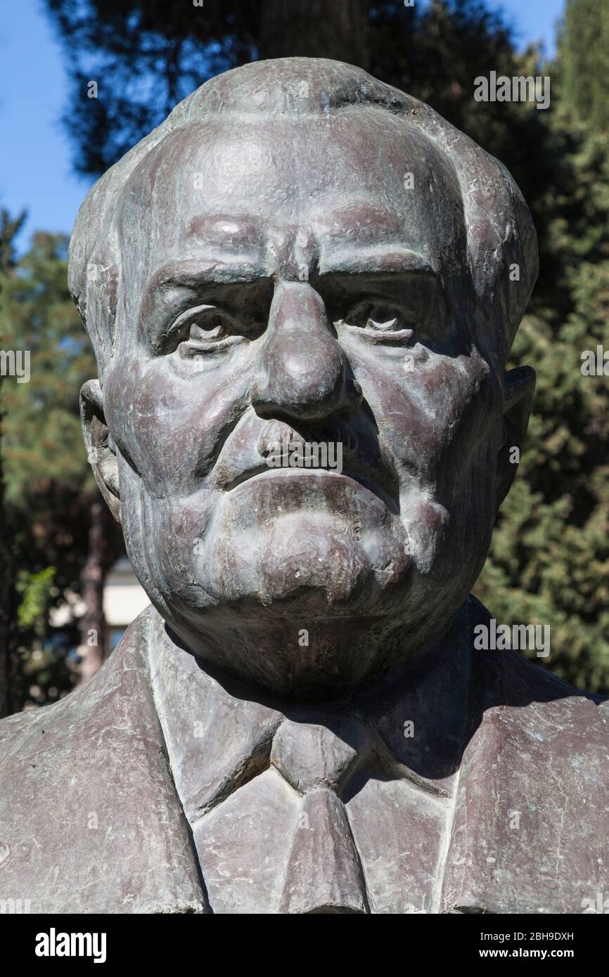 Azerbaijan, Baku, Fexri Xiyaban, Alley of Honor, cemetery of Azeri ...