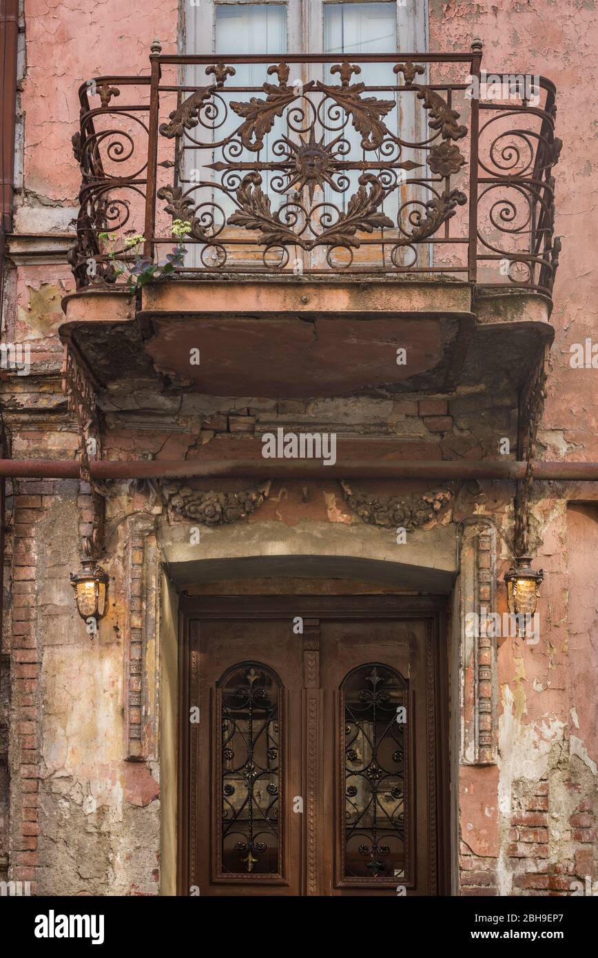 Antique building hi-res stock photography and images - Alamy