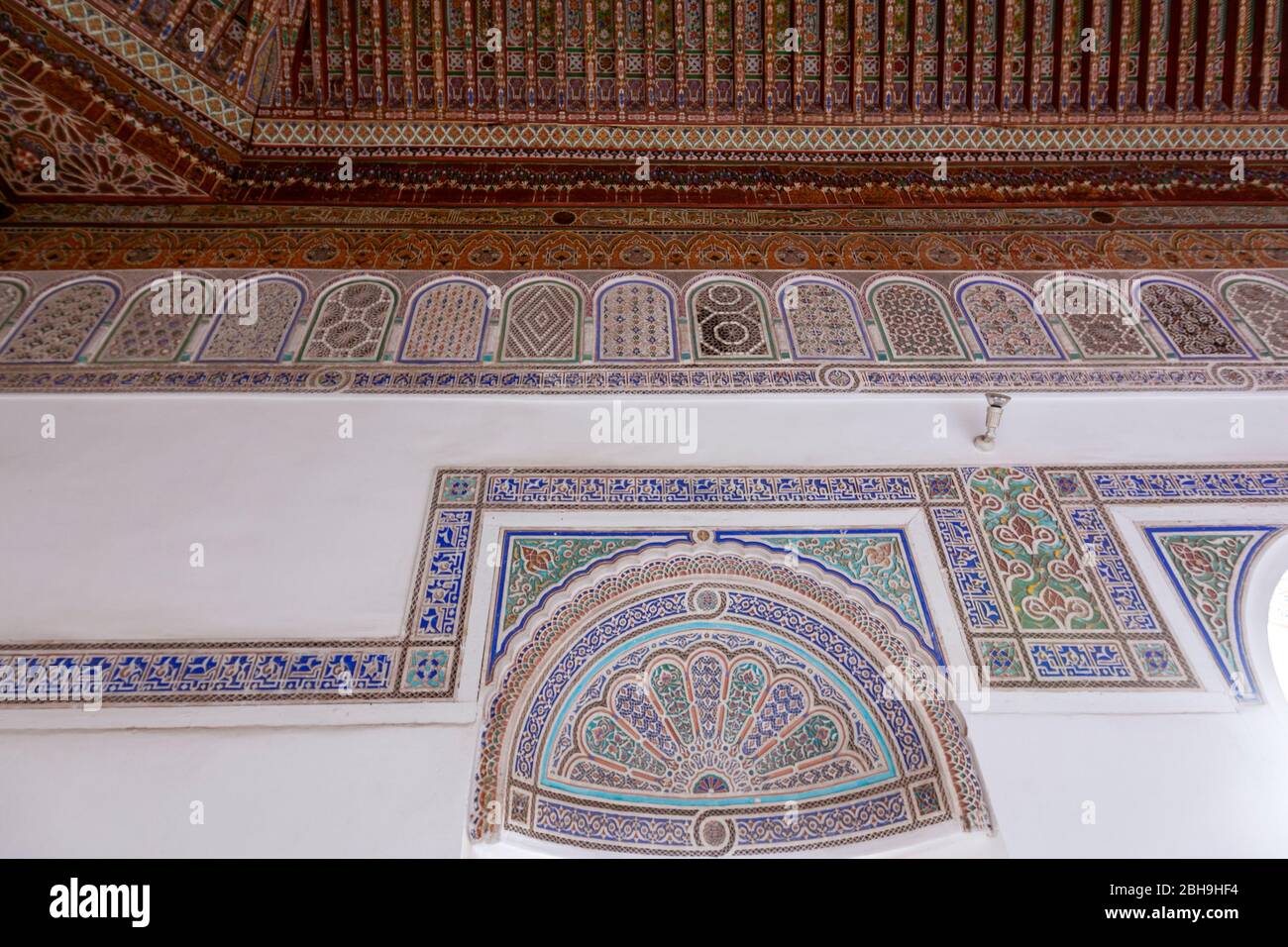 Islamic ceiling decoration hi-res stock photography and images - Alamy