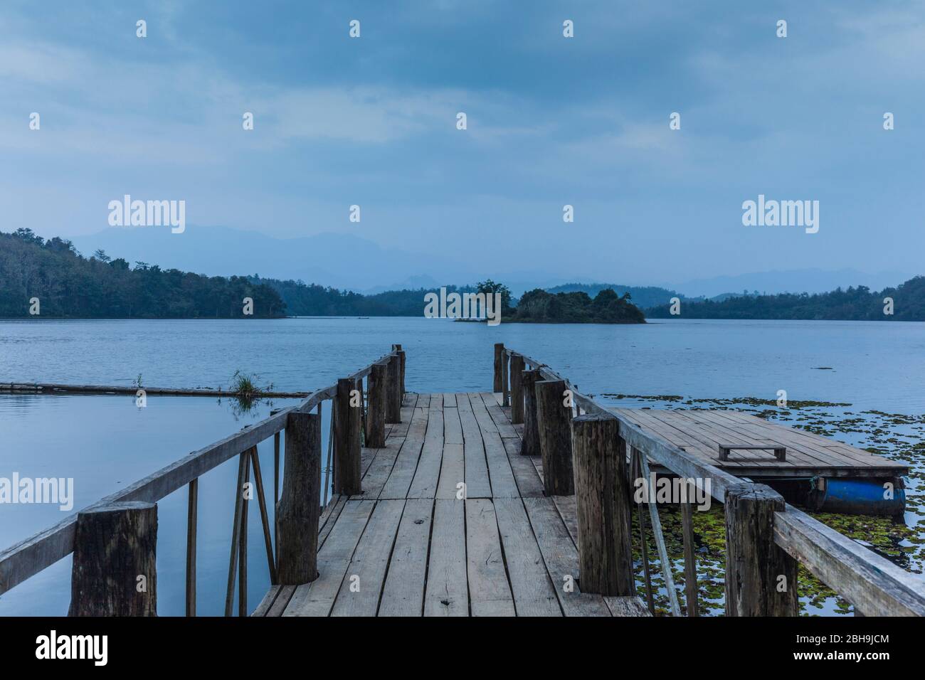 Nam tien hi-res stock photography and images - Alamy