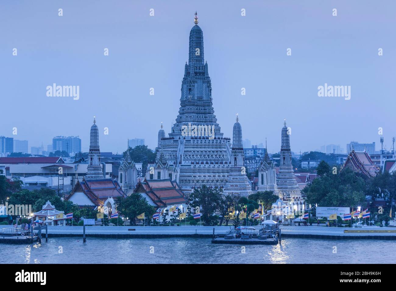 Bangkok thonburi hi-res stock photography and images - Alamy