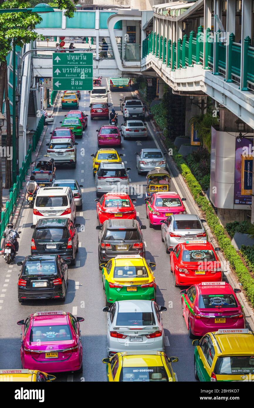 Thailand, Bangkok, Siam Square Area, Phram Ram I Road, traffic Stock ...