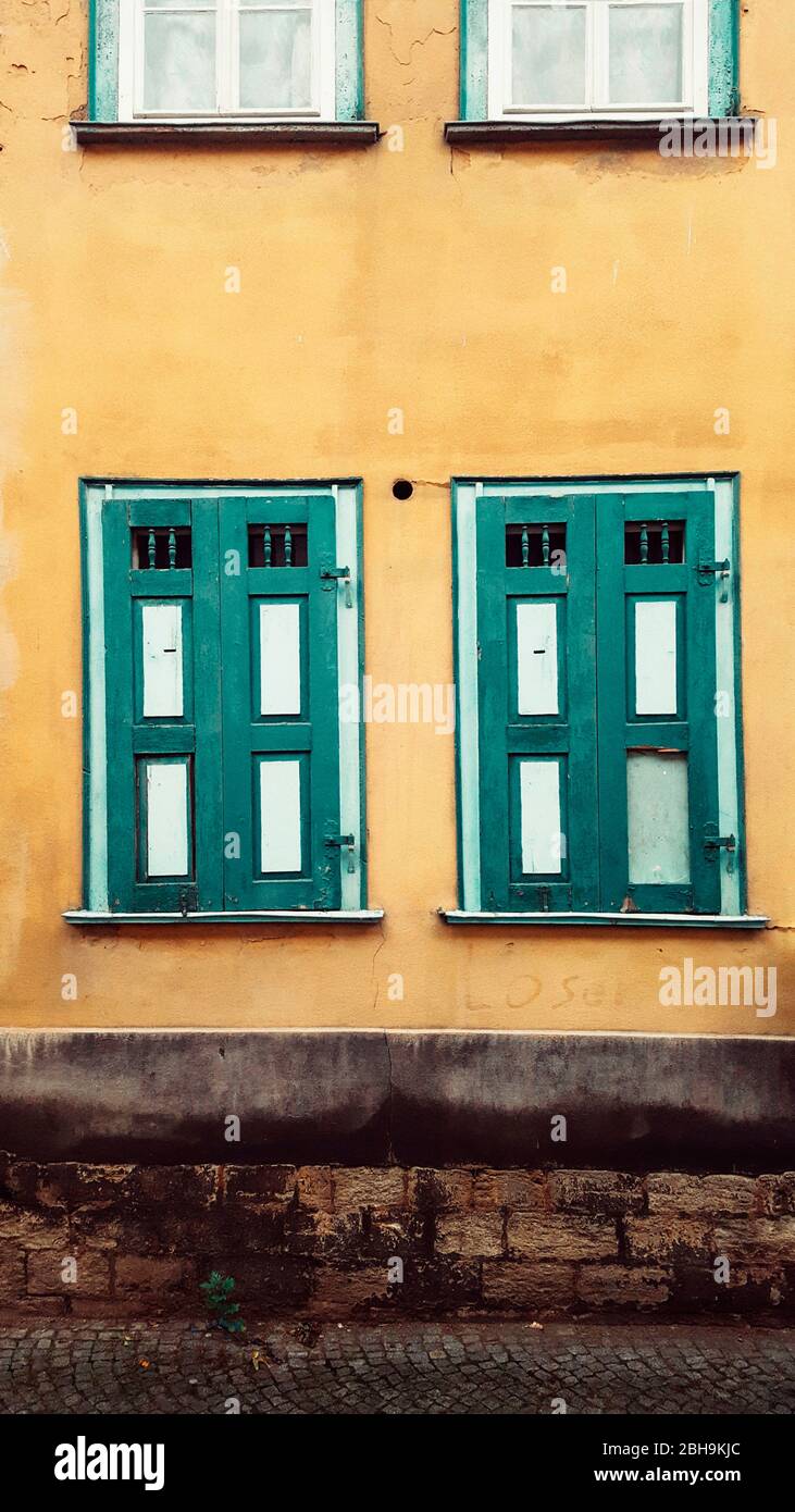 green closed shutters Stock Photo - Alamy