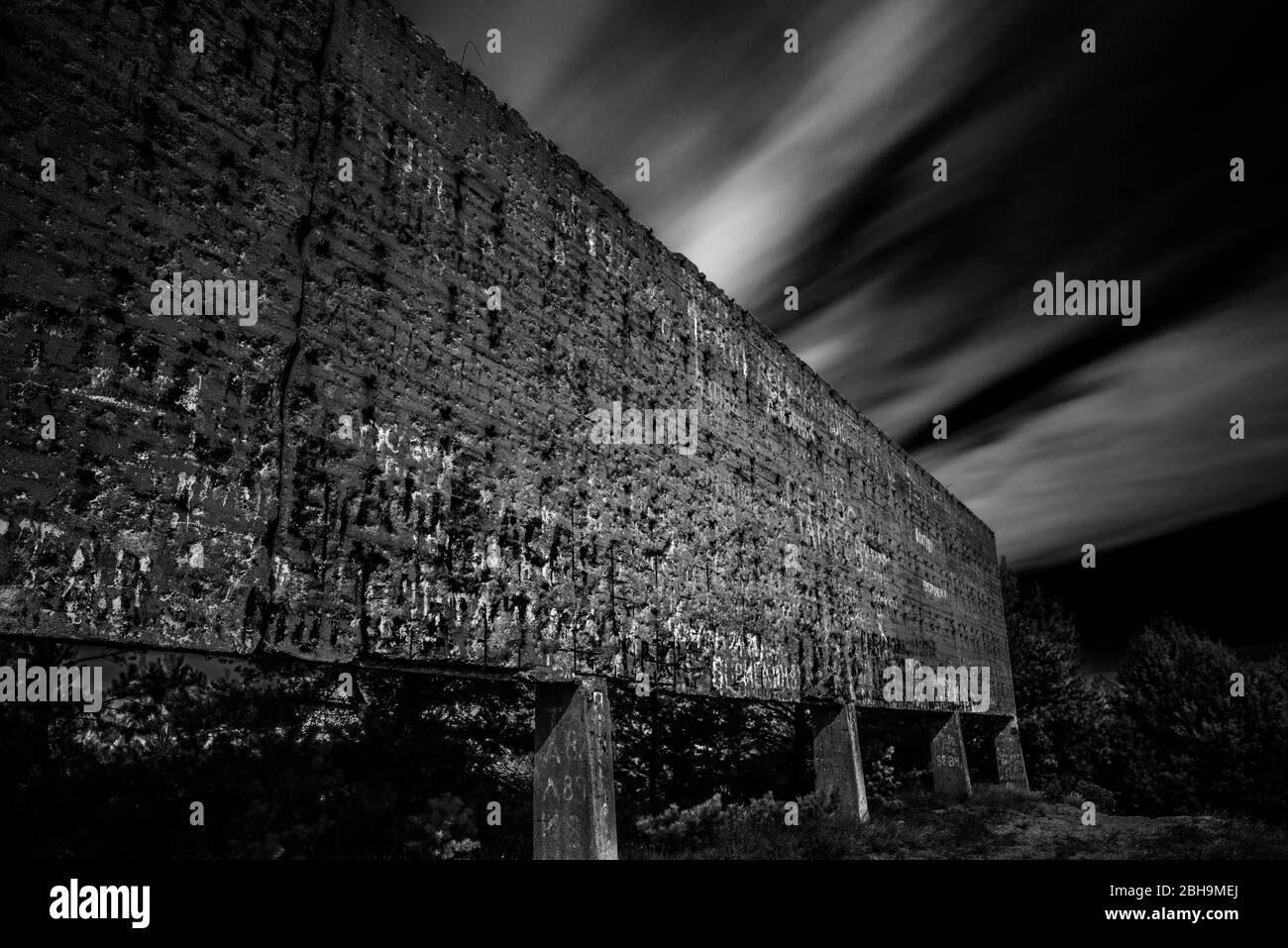 Long range shooting hi-res stock photography and images - Alamy