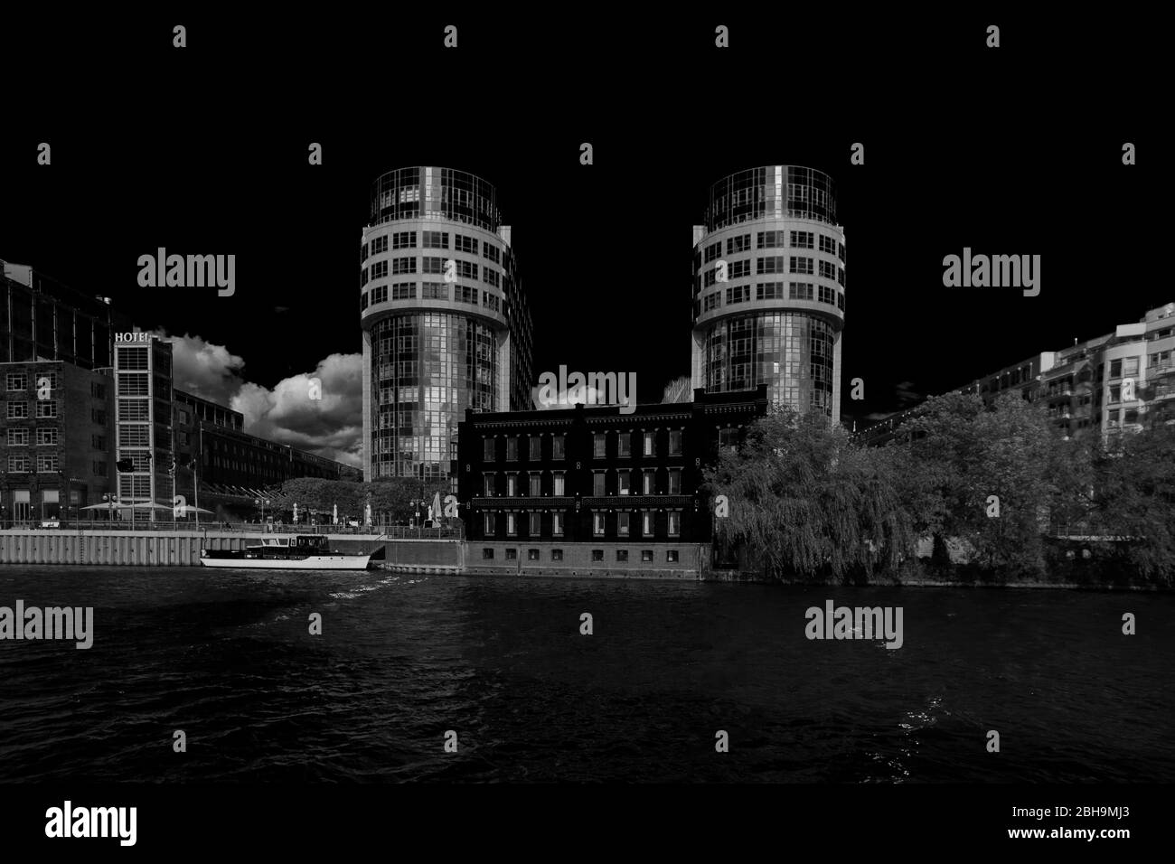 Buildings spree Black and White Stock Photos & Images - Alamy