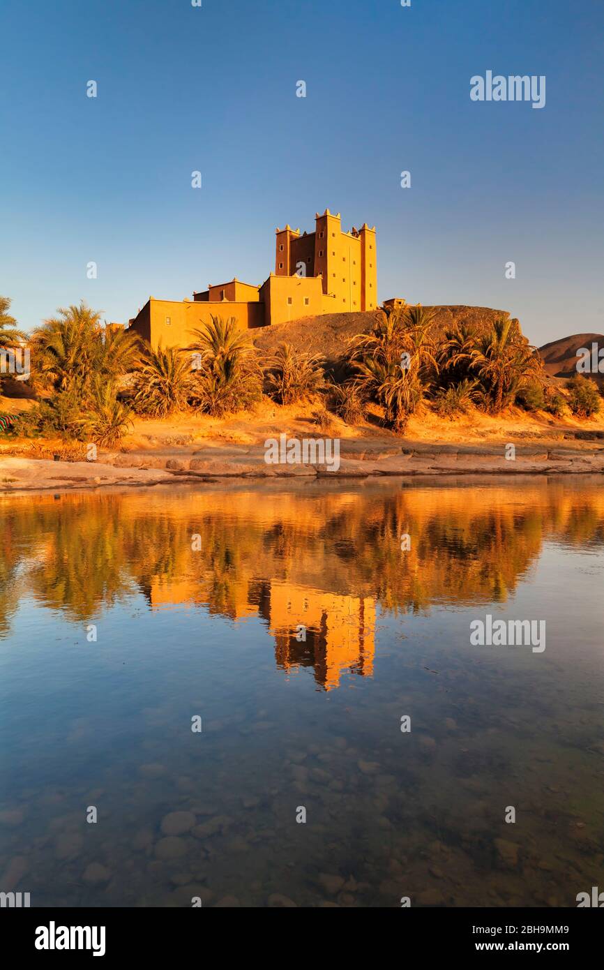 Al maghreb hi-res stock photography and images - Alamy