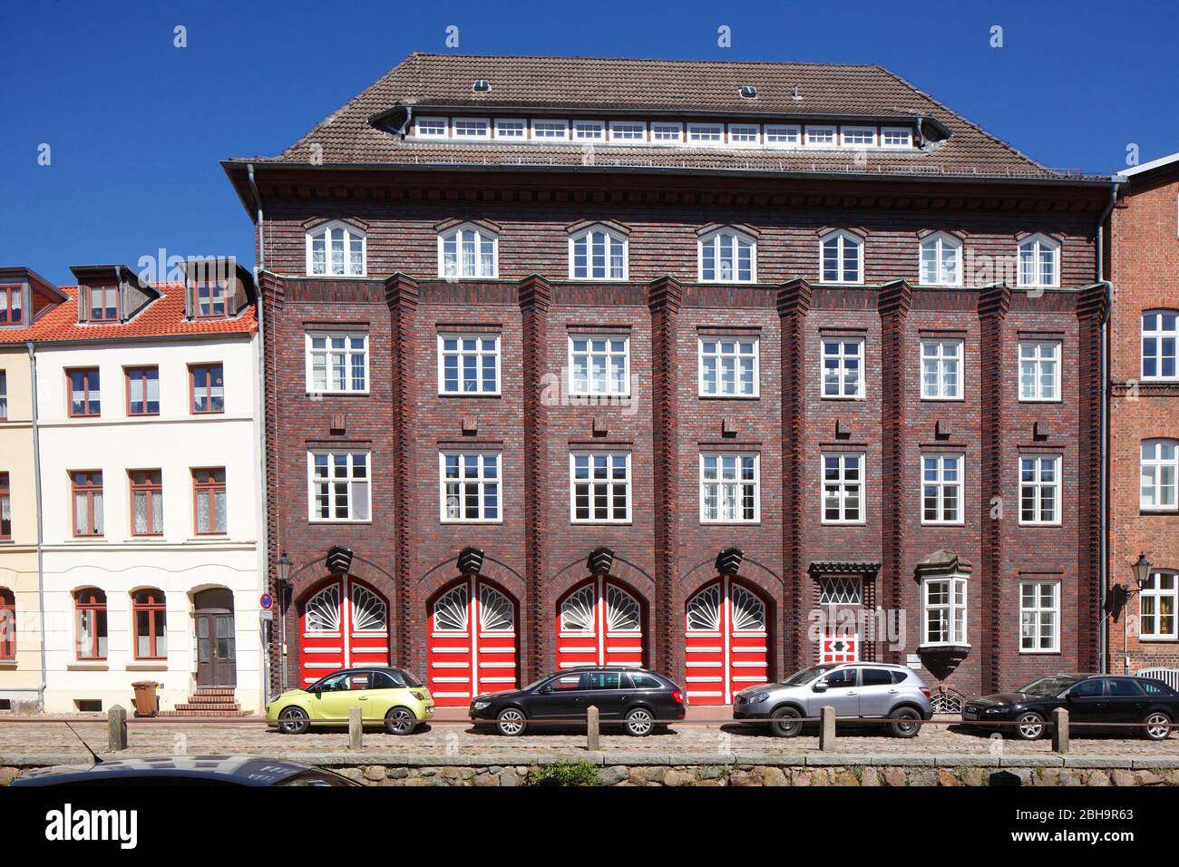 Brick building at the watercourse grube hi-res stock photography and ...