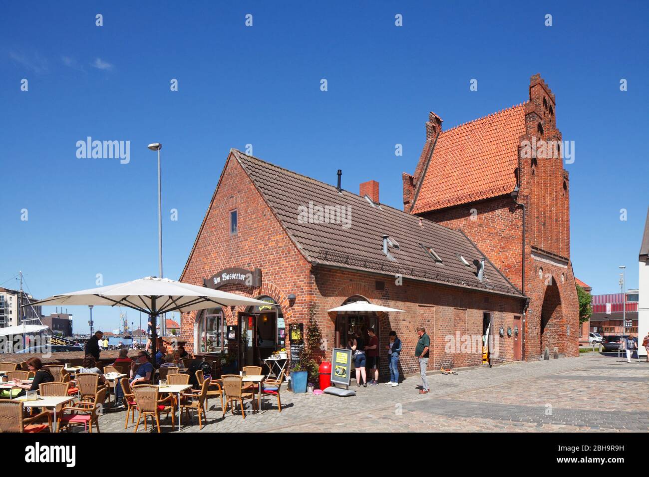 Wassertor hi-res stock photography and images - Alamy